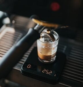 Coffee To Water Ratio Calculator (for All Brewing Methods!)