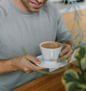 How To Make A Latte (Perfect Recipe + Tips!)