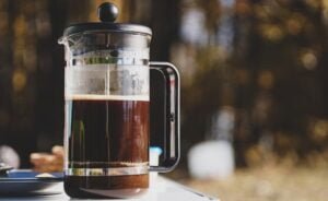 How To Clean A French Press In 2 Minutes (The Easiest Way!)
