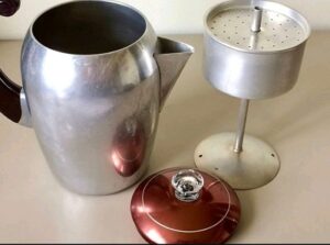 How To Use A Percolator (Tips For Making Good Coffee!)